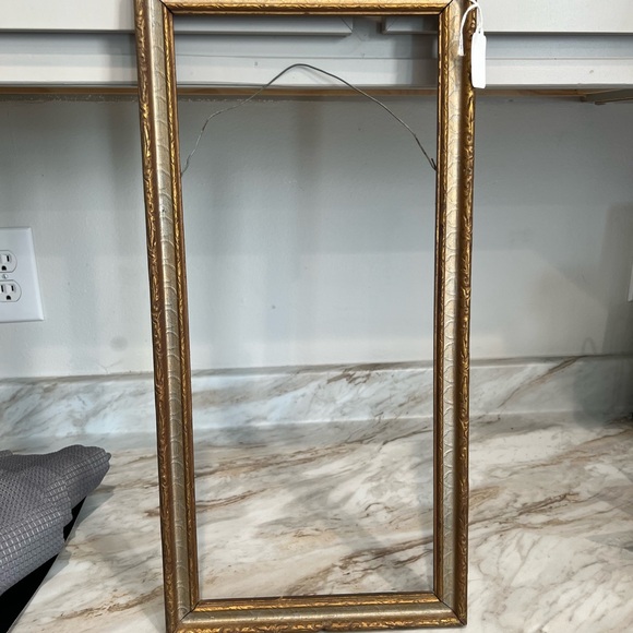 Wall Decor | Elegant Vintage Gold Wall Frame | Poshmark
